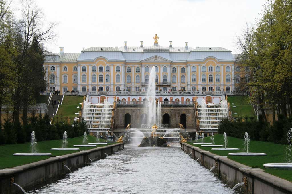 18 Amazing Castles Everyone Should Visit In A Lifetime | Trip Contour